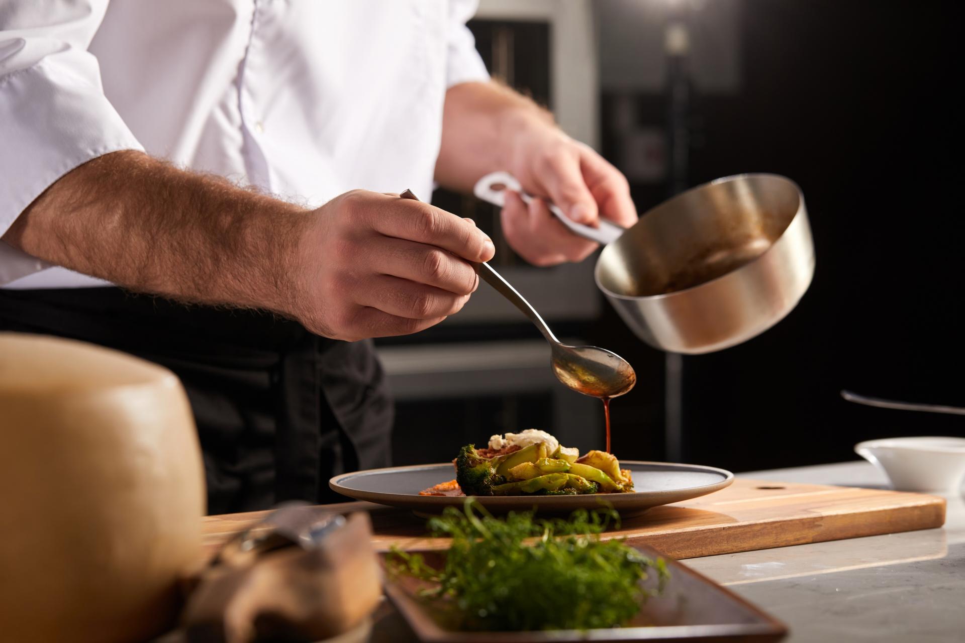 Küchenchef/in bis zu € 5.500,- brutto! bei 4****s Hotel in Tirol ...
