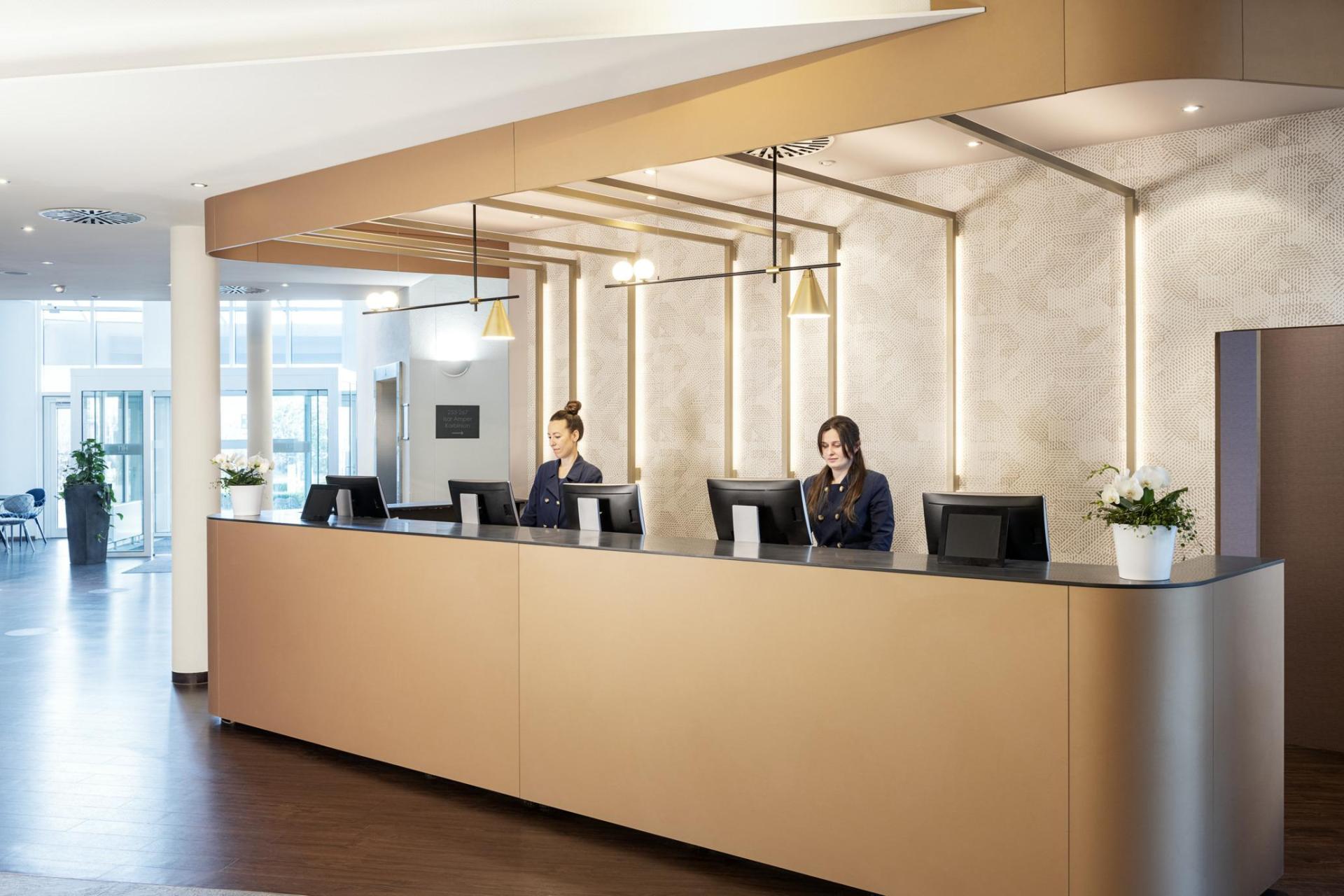 Quereinsteiger Zimmermädchen / Room boy (m/w/d) bei NH München Airport ...